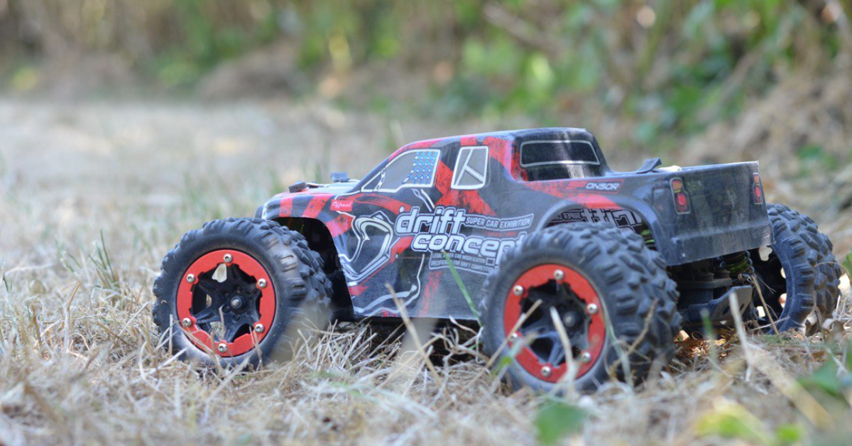 Deerc 300E RC Truck Review | Gagadget.com